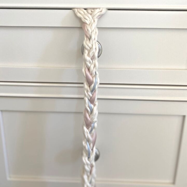 DIY Yarn Garland - 4 Ways | Mornington Lane