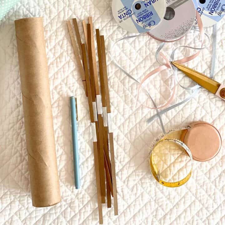 How to Make Christmas Crackers - 2 Ways | Mornington Lane